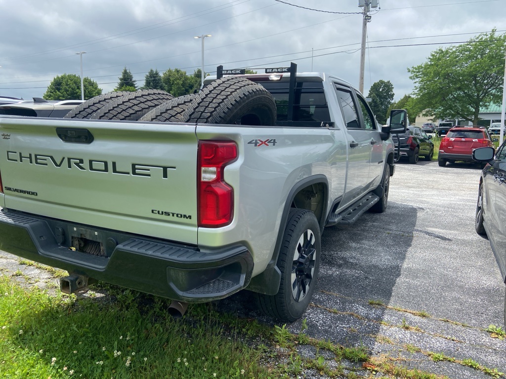 2020-Chevrolet-Silverado-2500HD-Custom